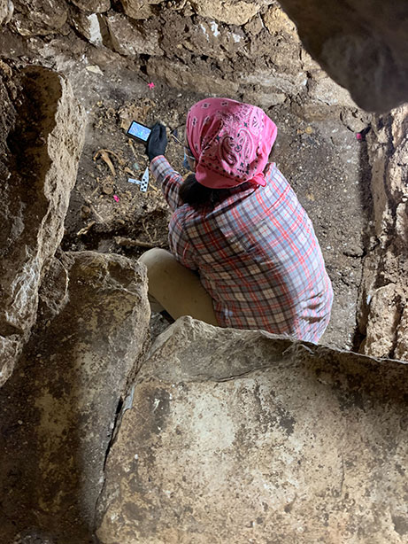 Wooster's Navarro-Farr and Proyecto Arqueológico Waka' team discover ...